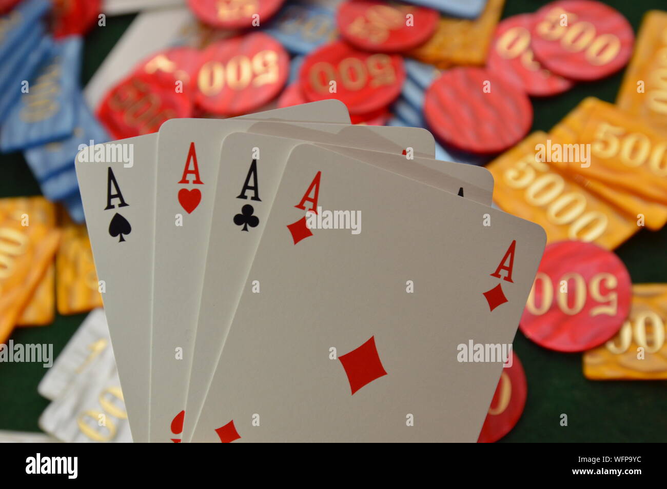 Close up playing cards hi-res stock photography and images - Alamy