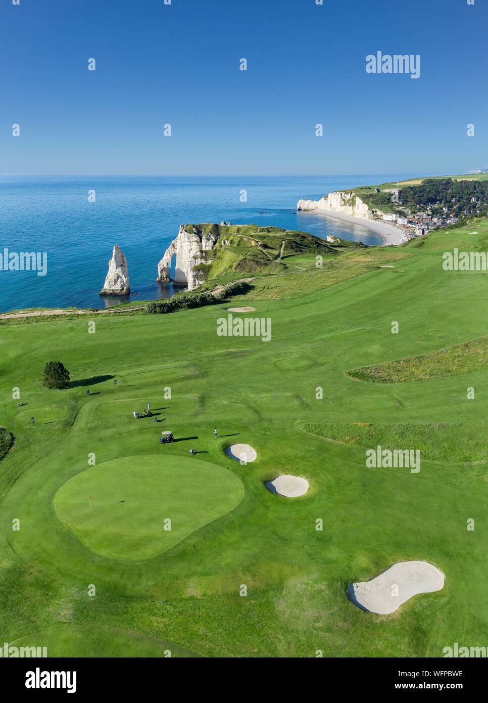 Etretat golf course hi-res stock photography and images - Alamy