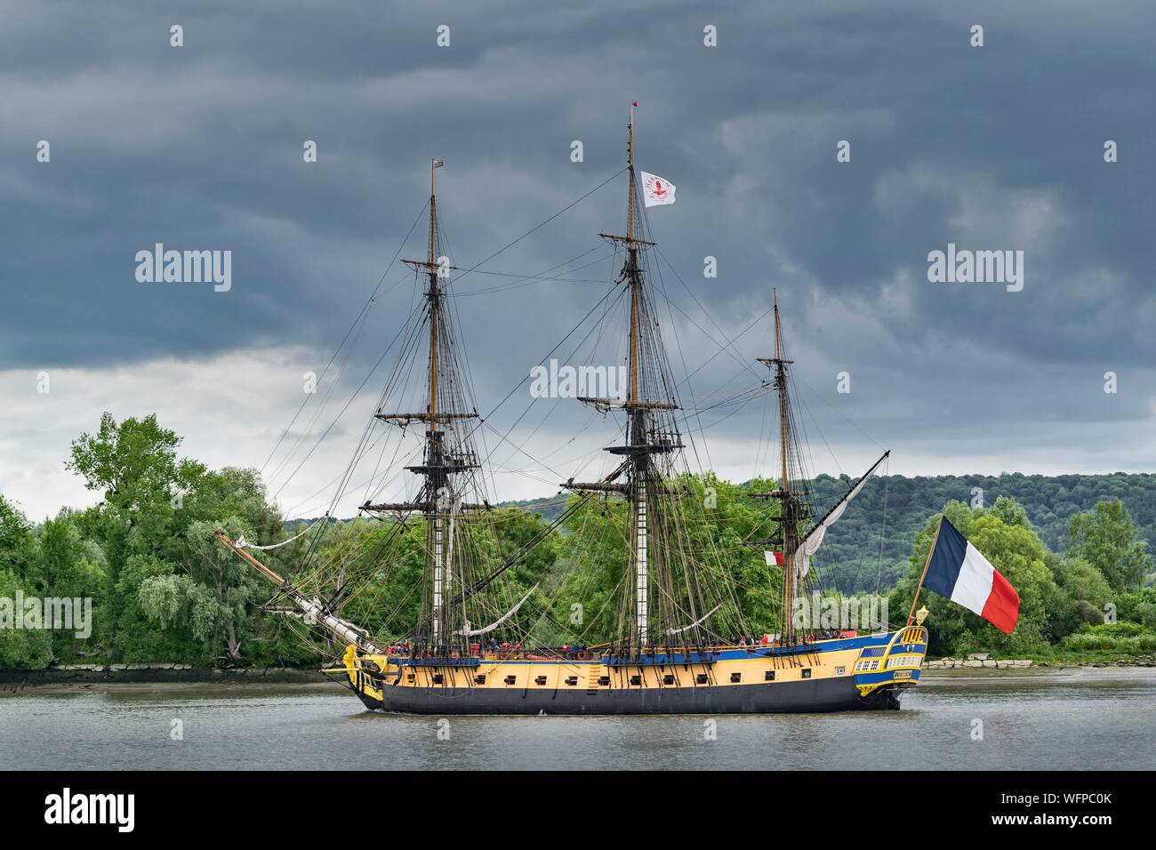 American armada hi-res stock photography and images - Alamy