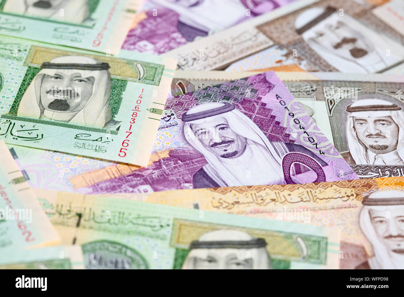 Collection of Saudi Arabia Riyal banknotes Stock Photo - Alamy