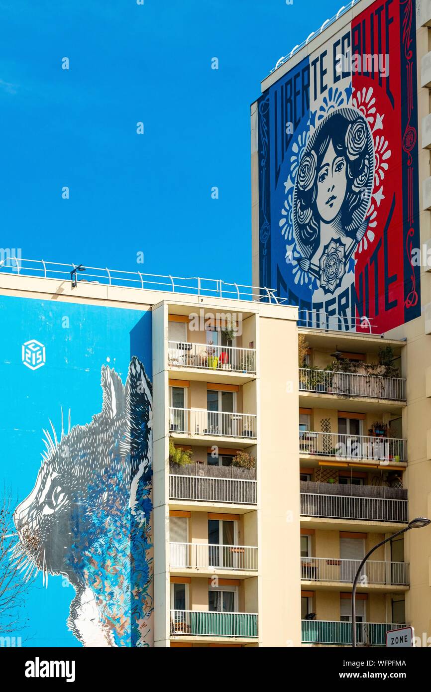 Shepard fairey liberté hi-res stock photography and images - Alamy