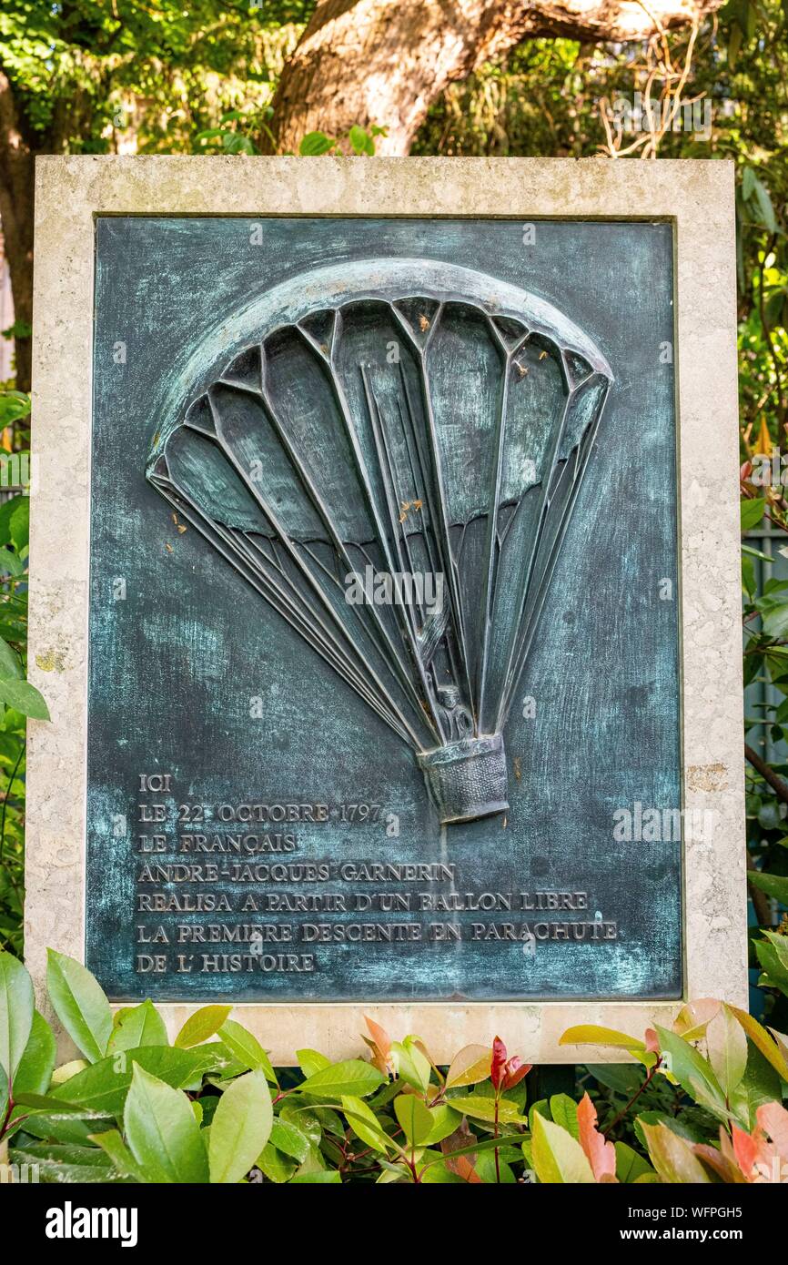 France, Paris, Parc Monceau, commemorative plaque of the first ...