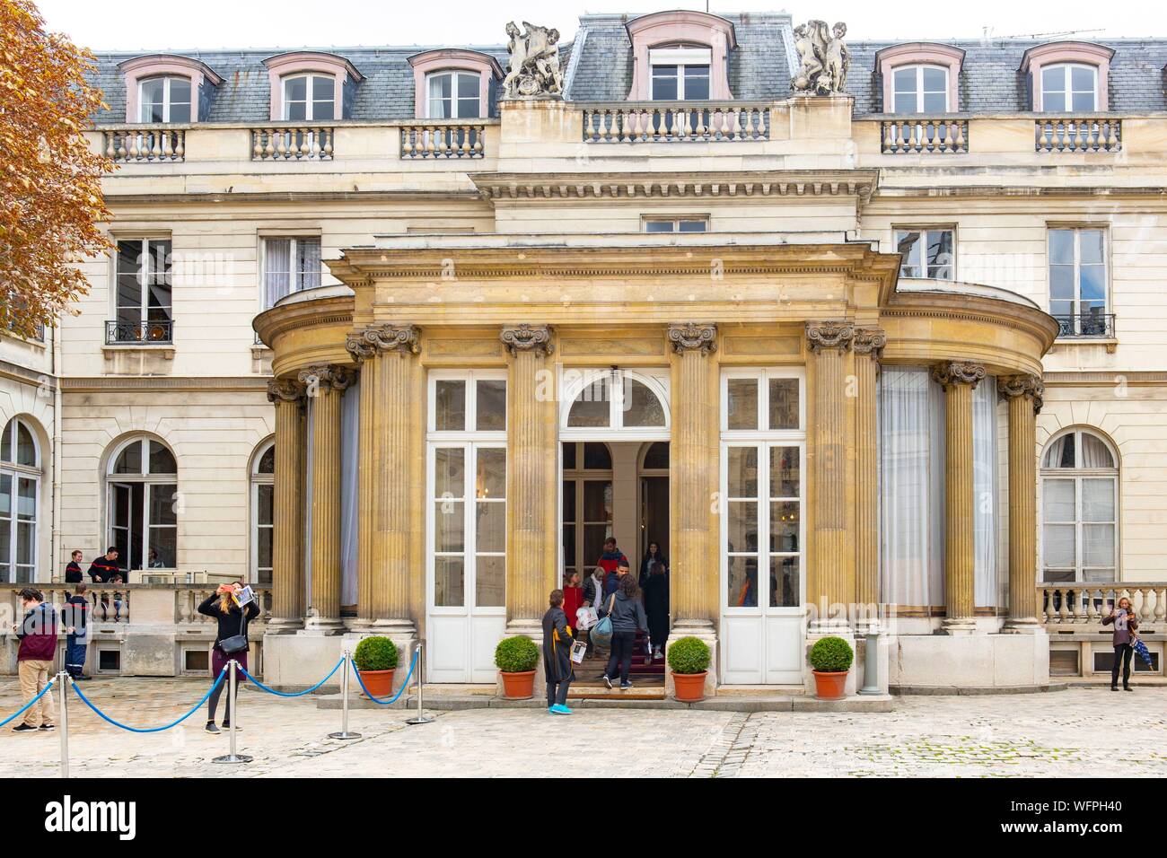 State secretariat hi-res stock photography and images - Alamy