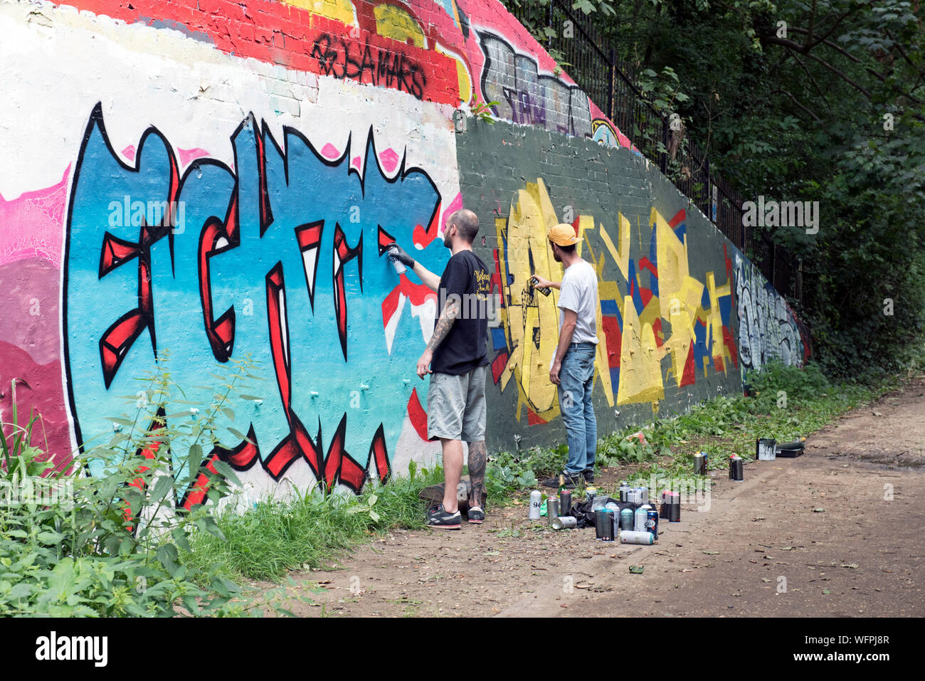 Graffiti walk hi-res stock photography and images - Alamy