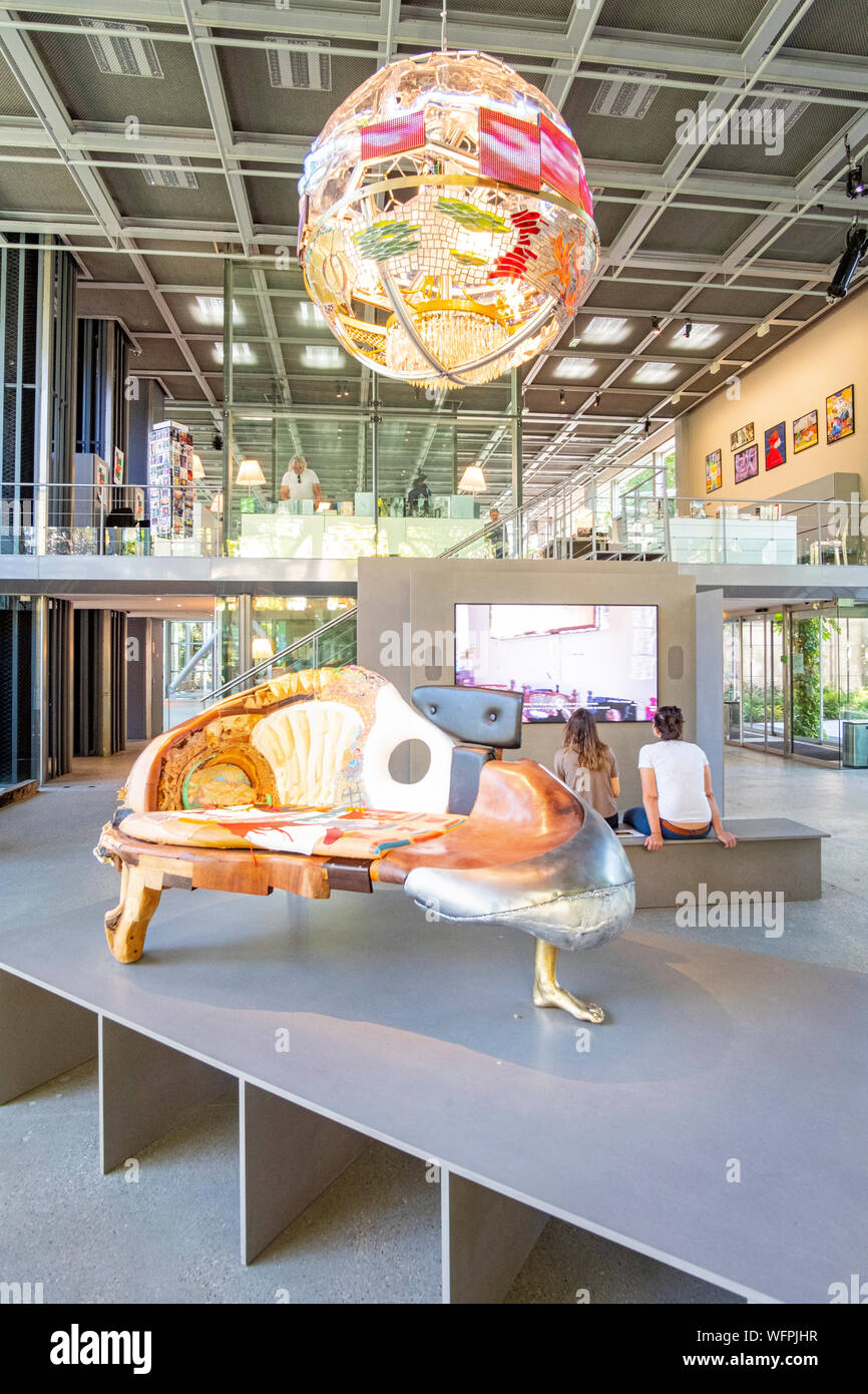 France, Paris, Cartier Foundation for Contemporary Art Stock Photo - Alamy