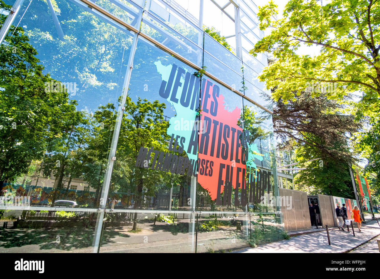 France, Paris, Cartier Foundation for Contemporary Art Stock Photo - Alamy