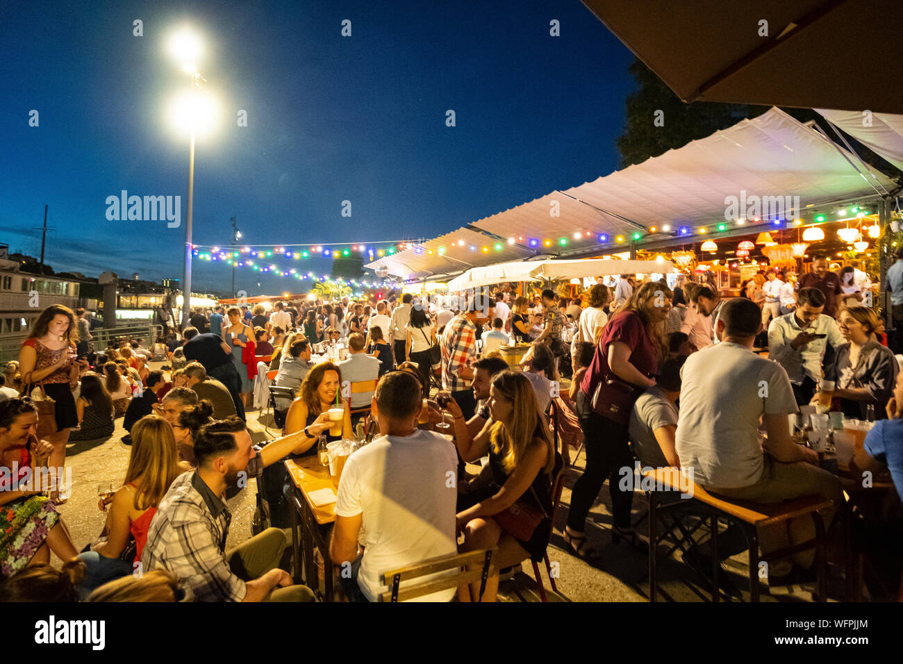 France, Paris, Javel Bas port, Quai de Seine, the La Javelle guinguette ...