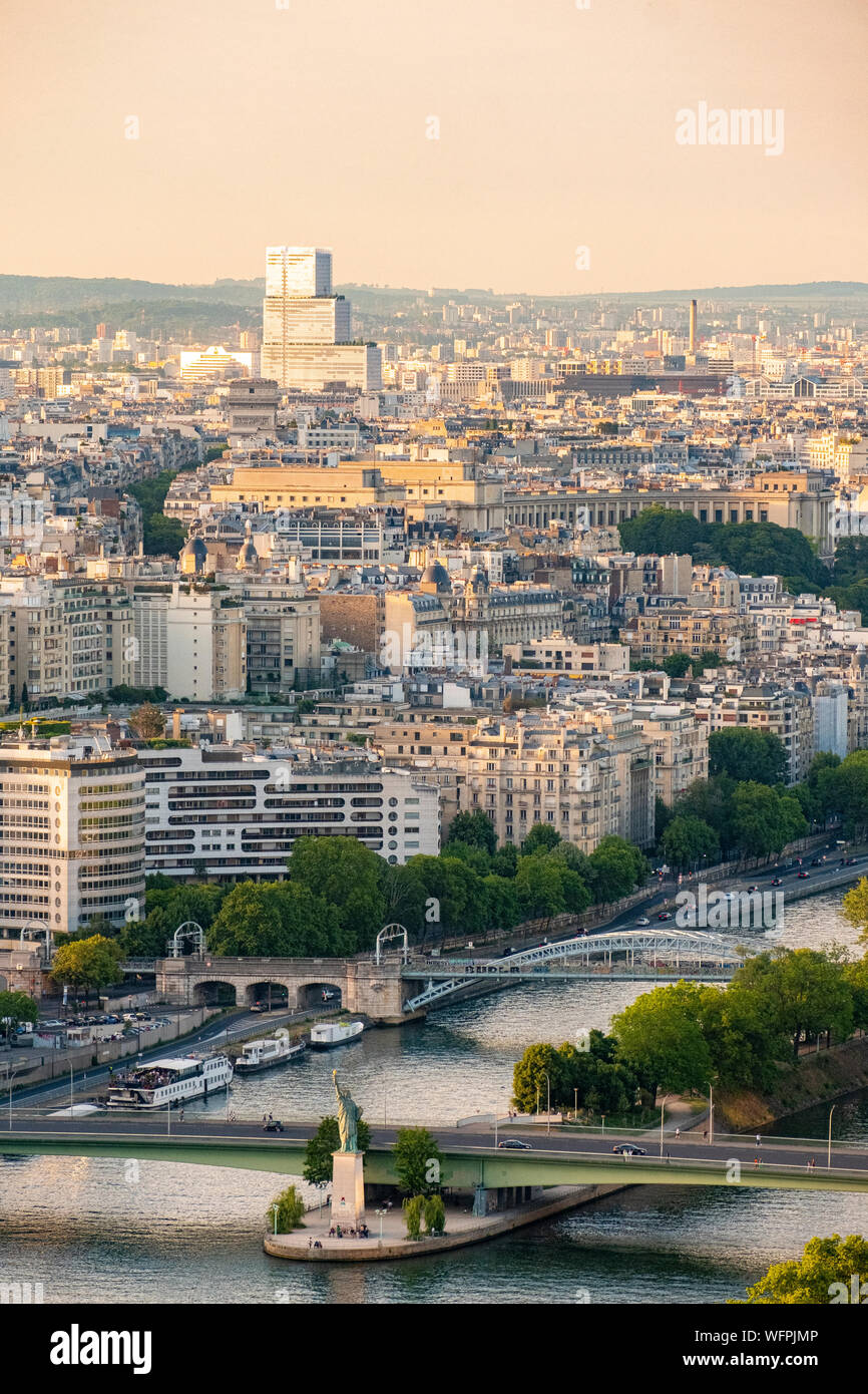 France, Paris, 16th arrondissement and the new Tribunal de Paris ...