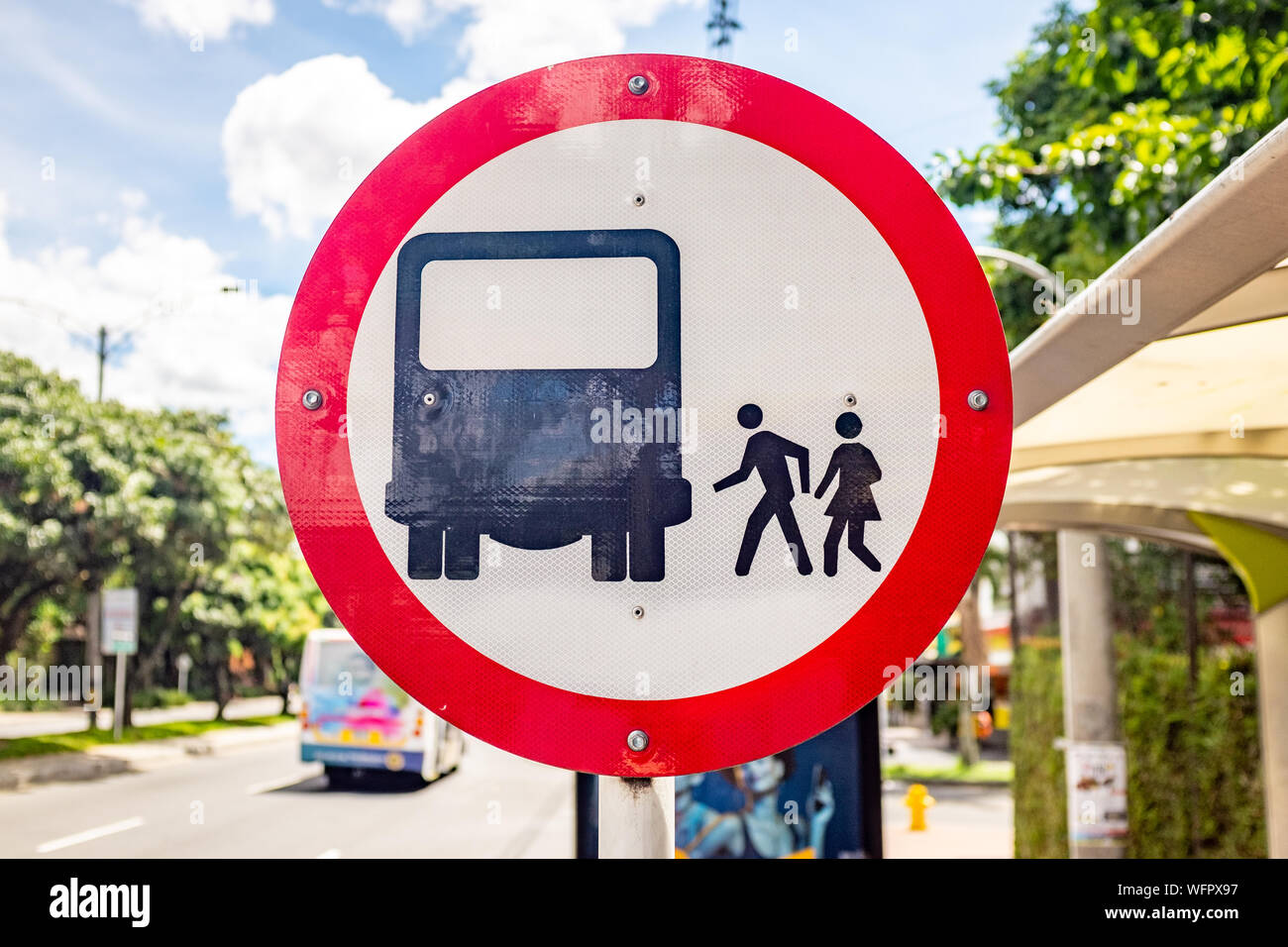 Traffic sign bus parking hi-res stock photography and images - Alamy