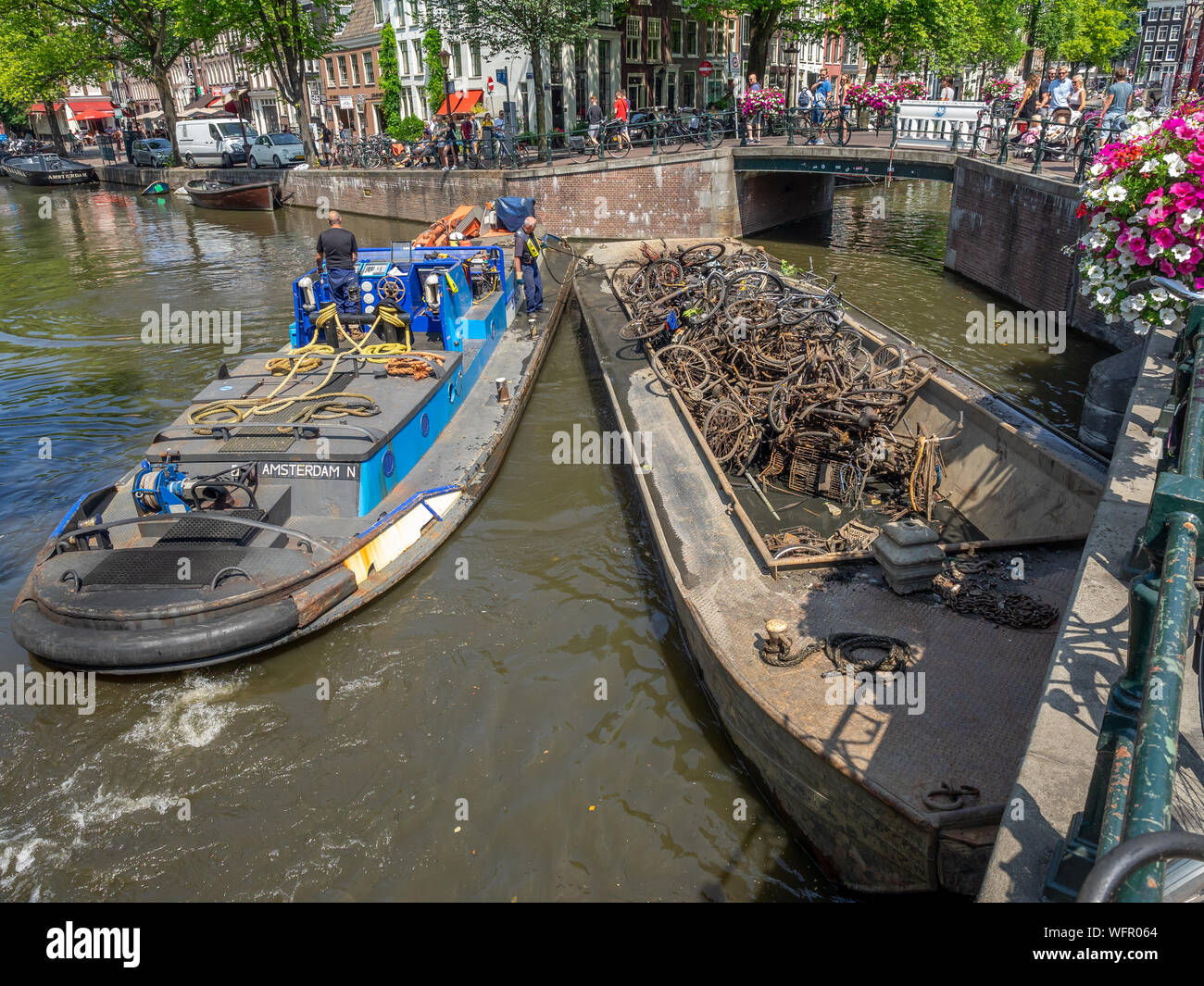 Old barge texture hi-res stock photography and images - Alamy