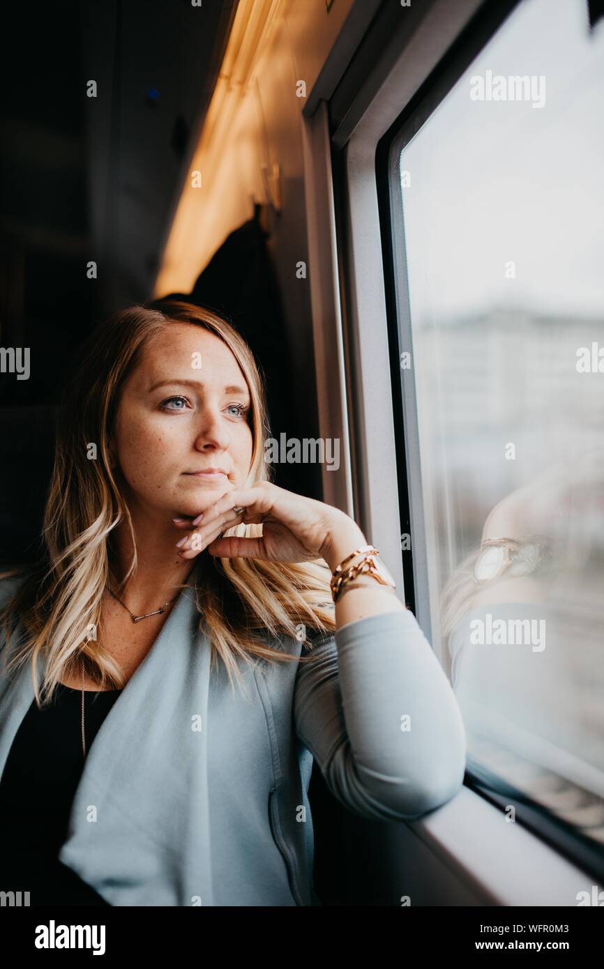 Bus window woman hi-res stock photography and images - Alamy