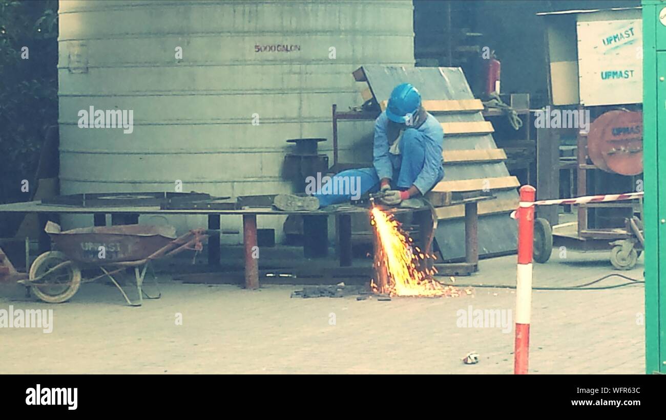 Using torch hi-res stock photography and images - Alamy