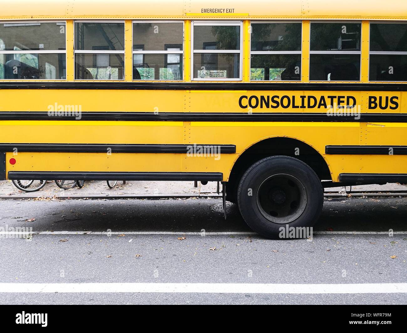 Road school bus hi-res stock photography and images - Alamy