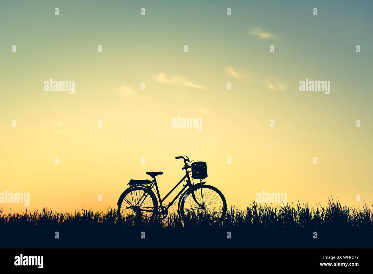Bicycle sunset hi-res stock photography and images - Alamy