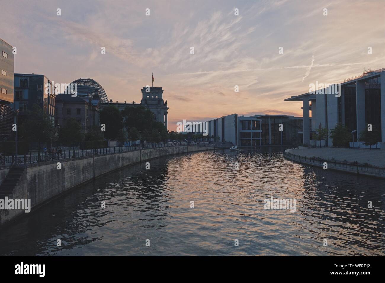 Reichstag dome and sunset hi-res stock photography and images - Alamy
