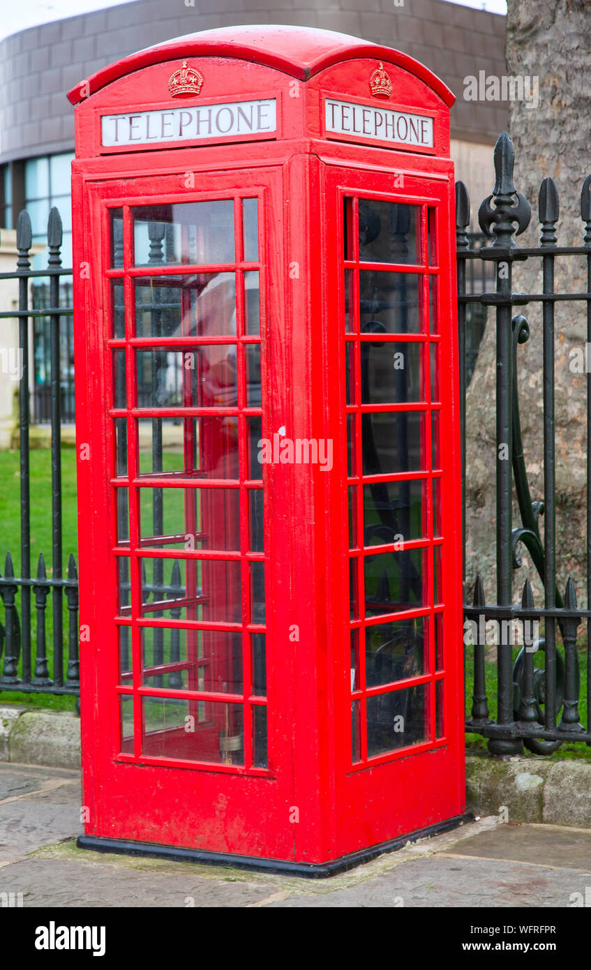 Red phone booth one famous hi-res stock photography and images - Alamy