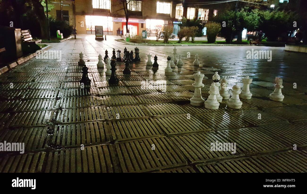 Pavement chess hi-res stock photography and images - Alamy