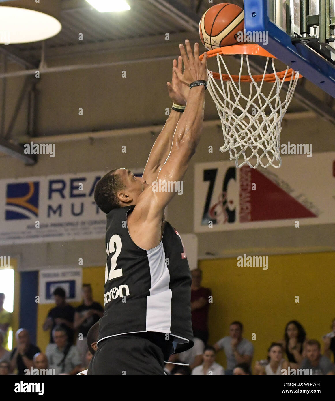 Vincent hunter in spike hi-res stock photography and images - Alamy