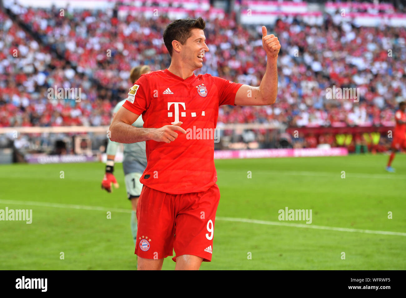 Munich, Deutschland. 31st Aug, 2019. Robert LEWANDOWSKI (Bayern Munich ...
