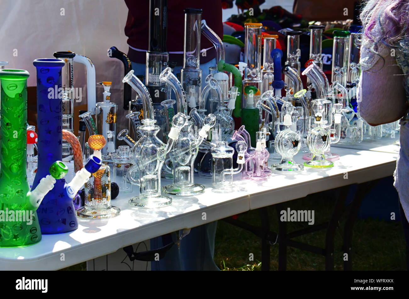 Glass stall hi-res stock photography and images - Alamy