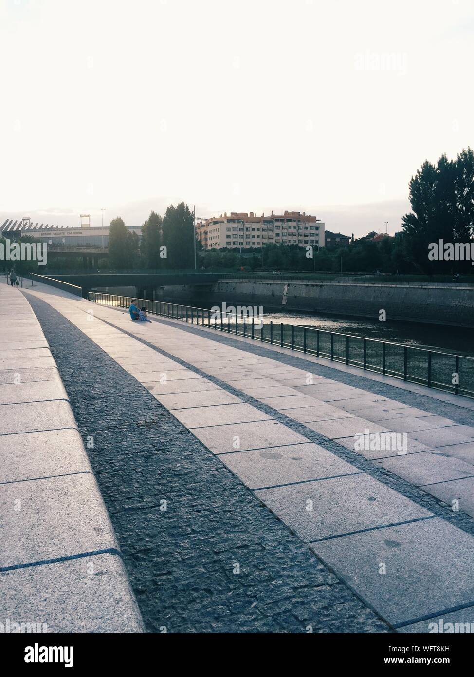 Clear pathway hi-res stock photography and images - Alamy
