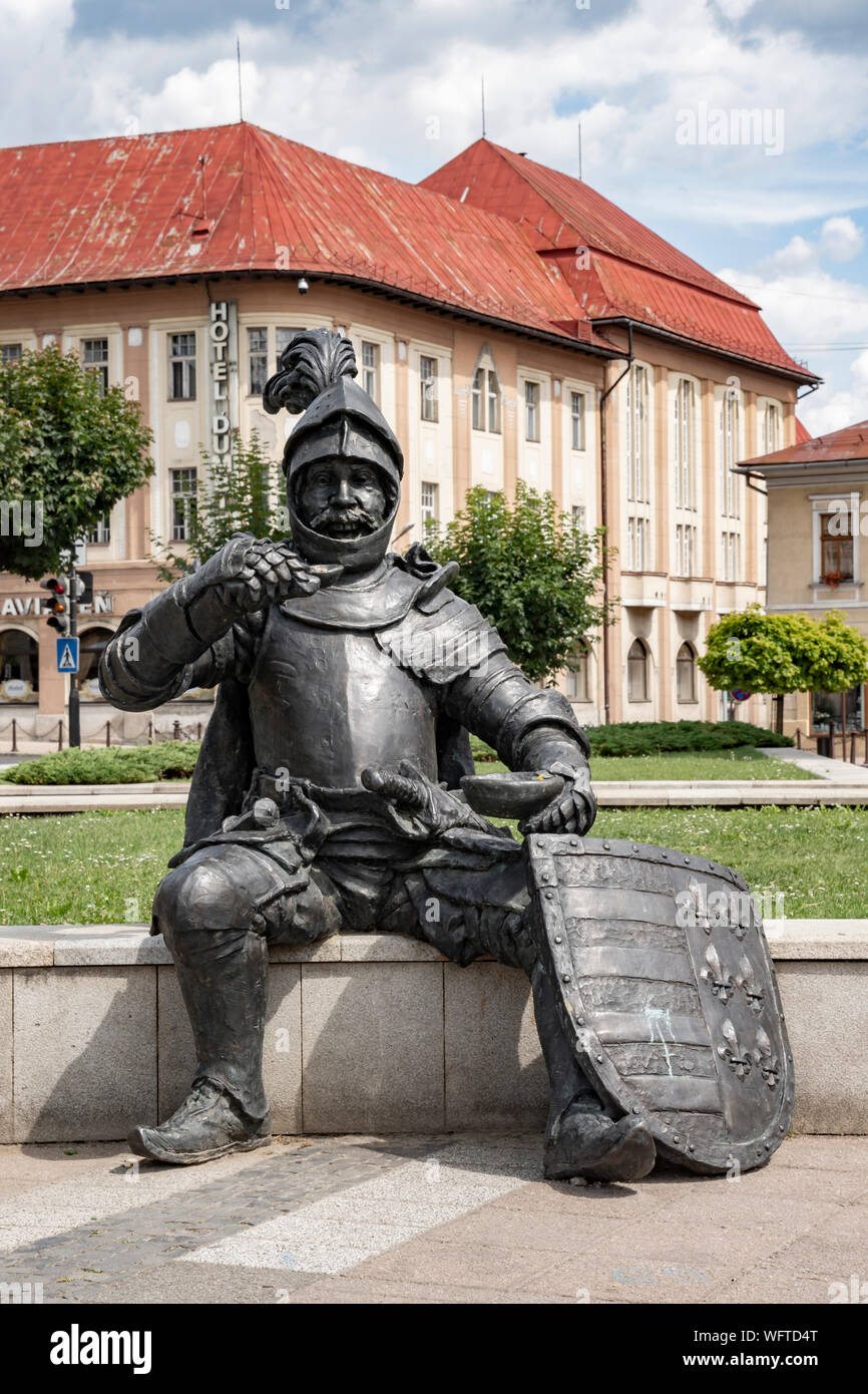 Knight sculpture hi-res stock photography and images - Alamy