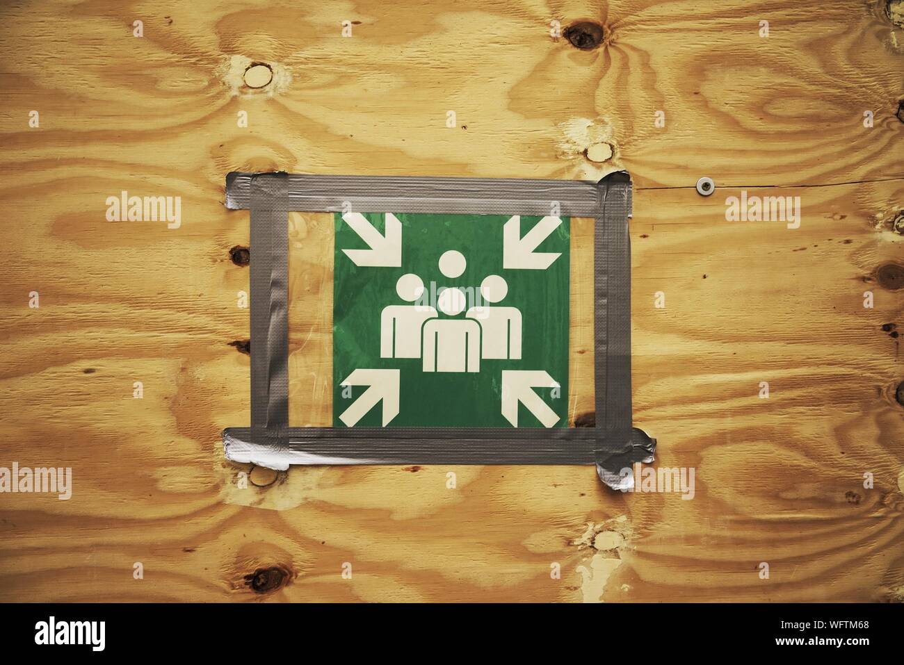 Stuck on sign hi-res stock photography and images - Alamy