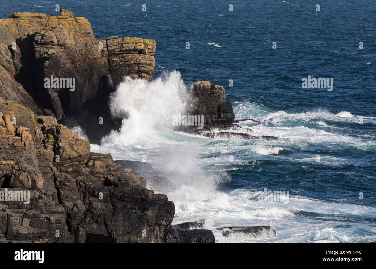 Breaking point hi-res stock photography and images - Alamy
