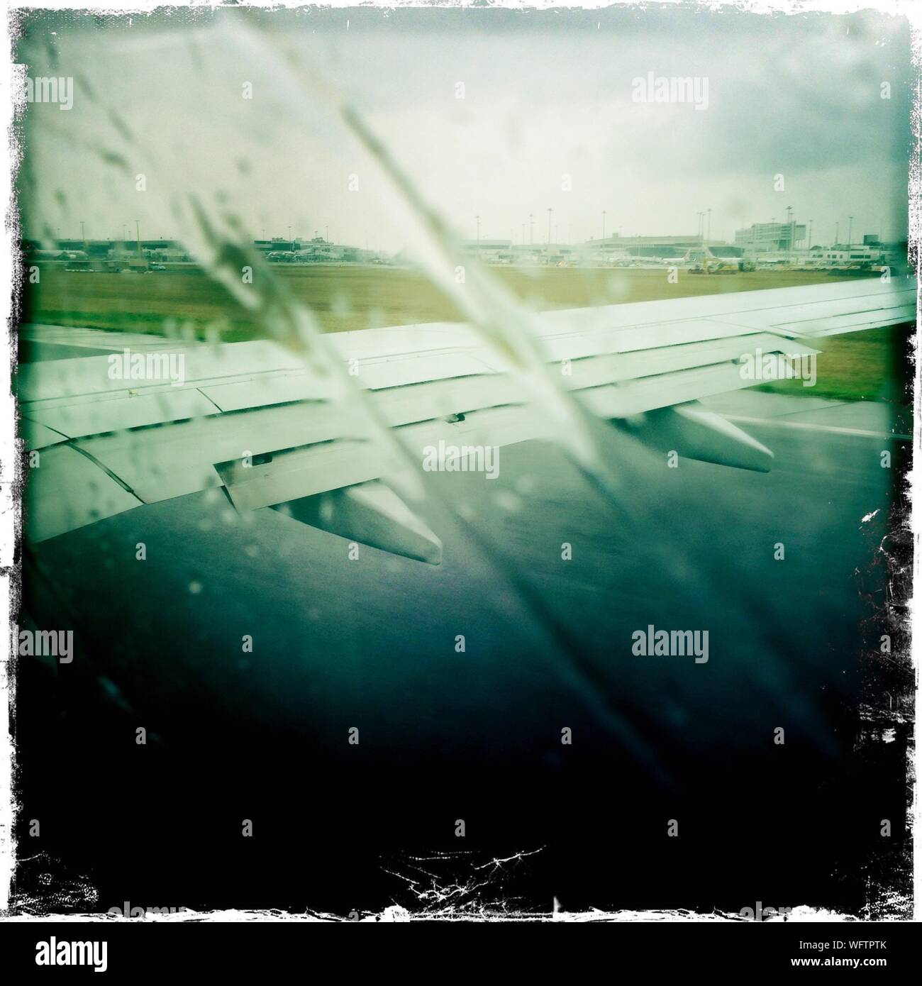 Runway on water hi-res stock photography and images - Alamy