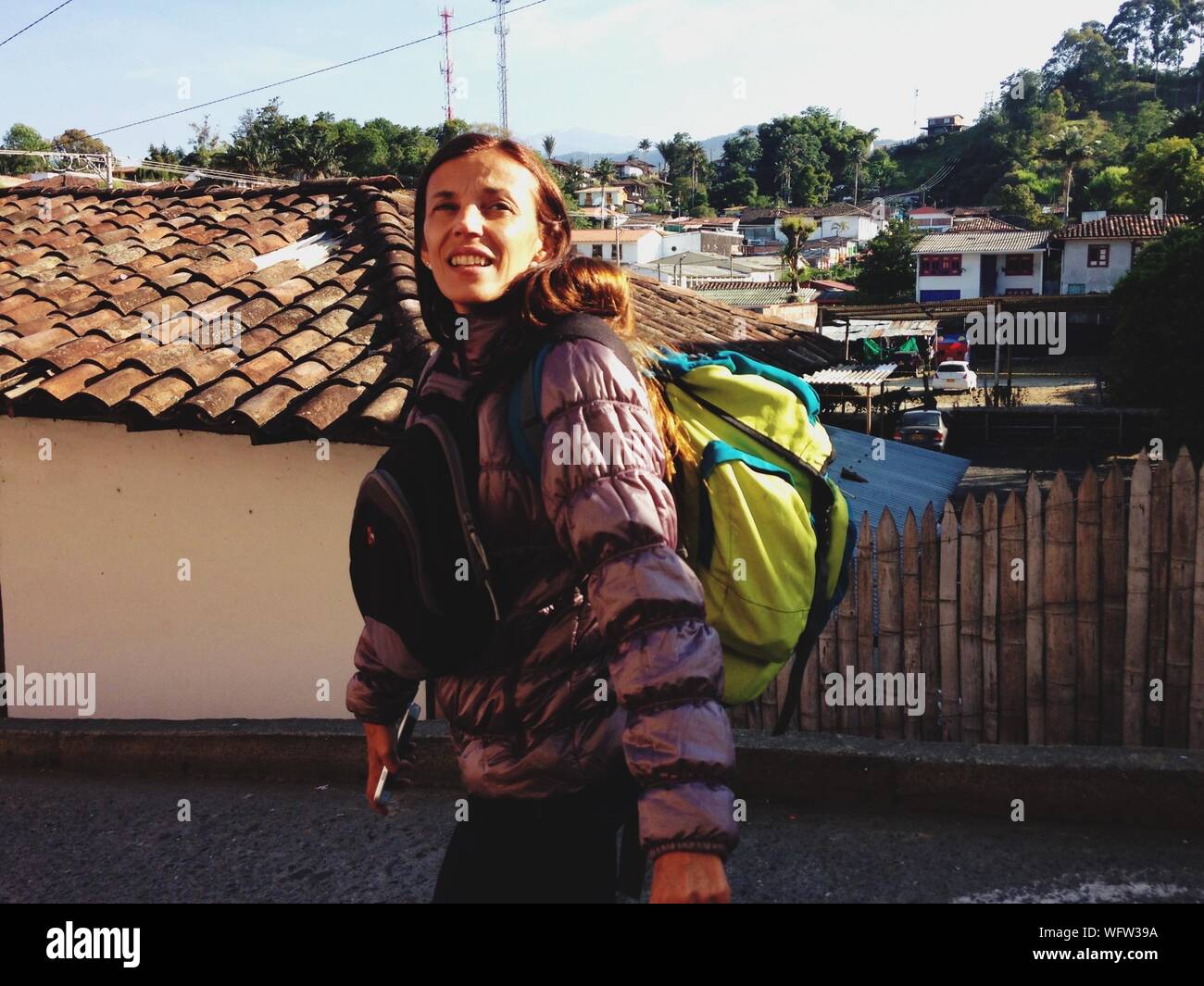 Woman backpack city hi-res stock photography and images - Alamy