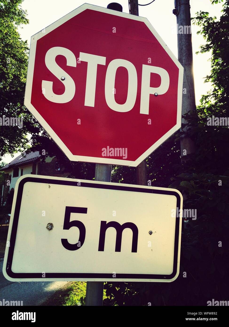 Close stop sign hi-res stock photography and images - Alamy