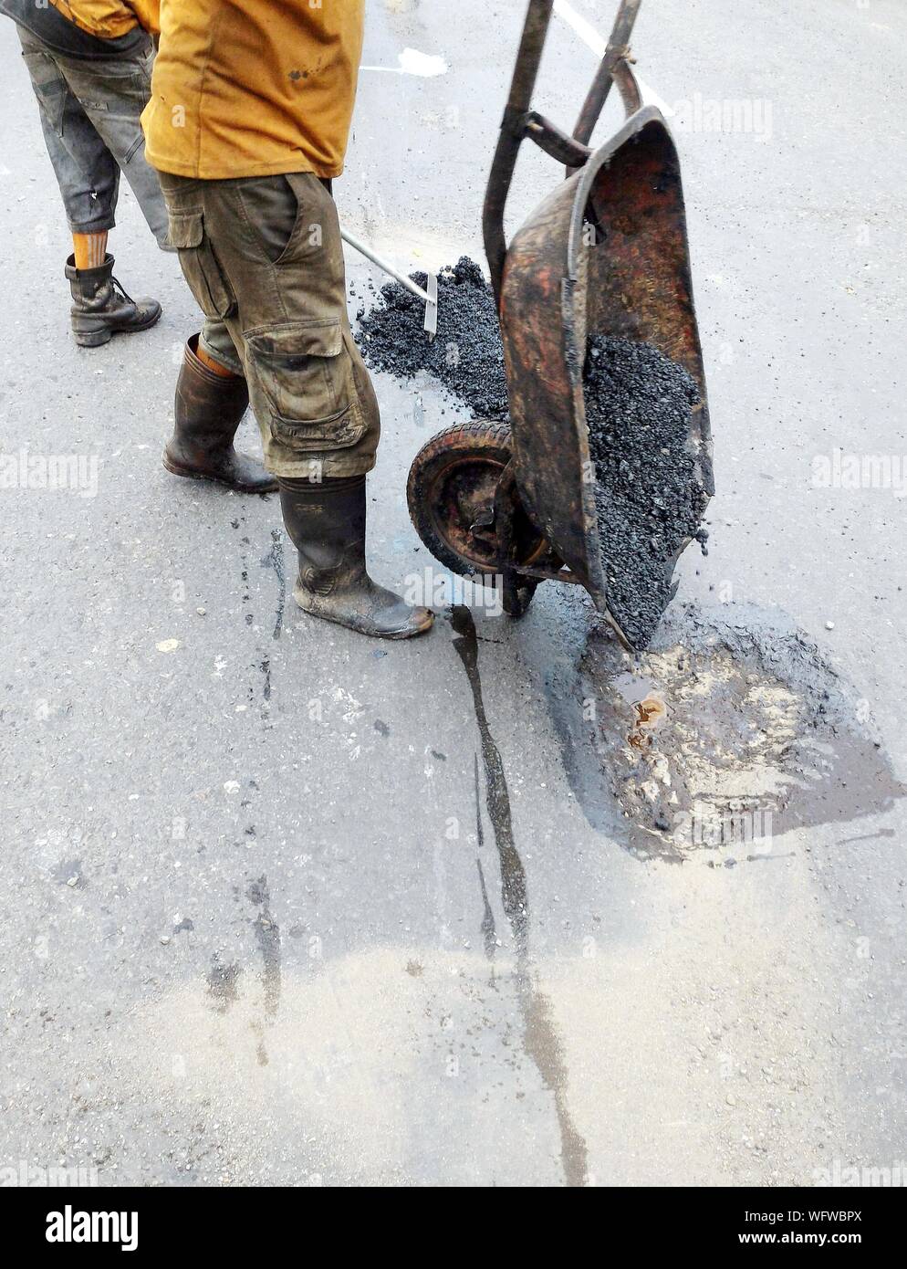 Rubber workers hi-res stock photography and images - Alamy