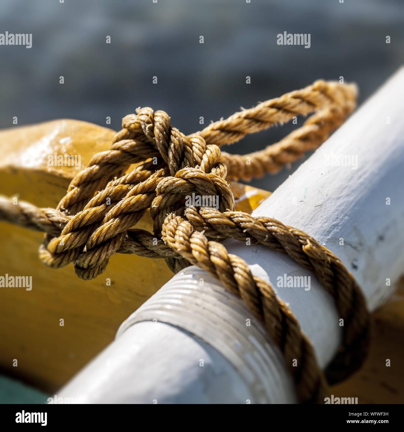 Tying ropes hi-res stock photography and images - Alamy
