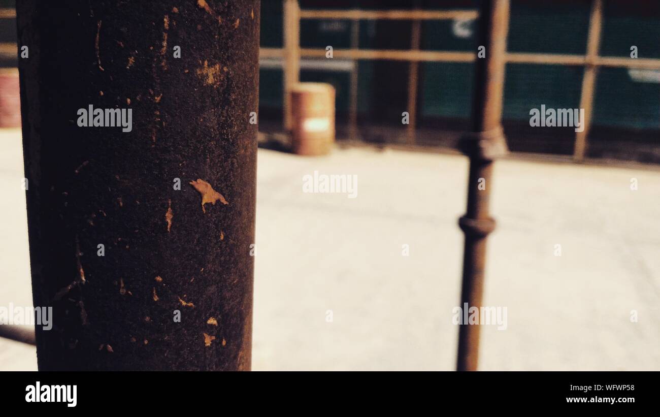 Rusty pole High Resolution Stock Photography and Images - Alamy