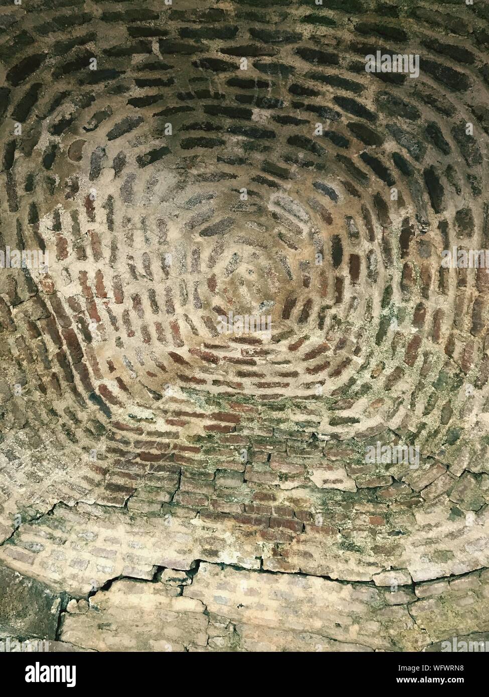 Ancient stone maze hi-res stock photography and images - Alamy