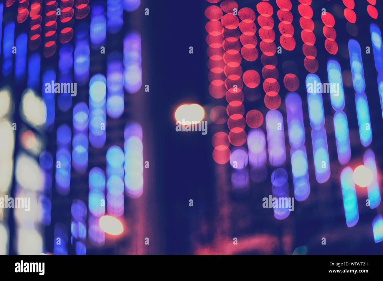 Row Of Ceiling Lights High Resolution Stock Photography and Images - Alamy