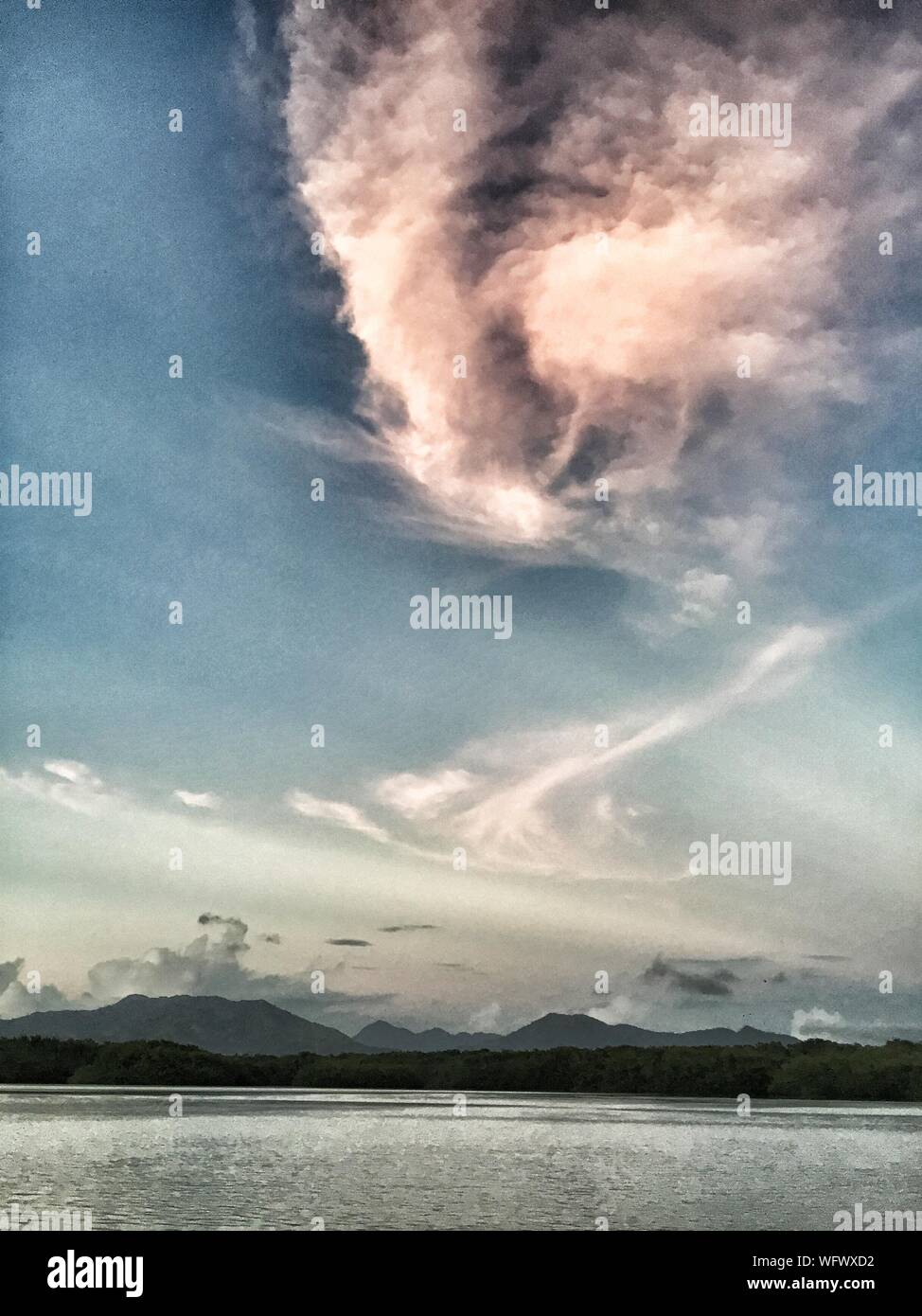 Beauty natural cloud hi-res stock photography and images - Alamy