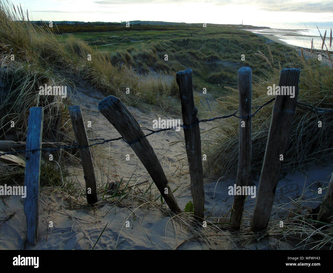Wooden fence beach hi-res stock photography and images - Alamy