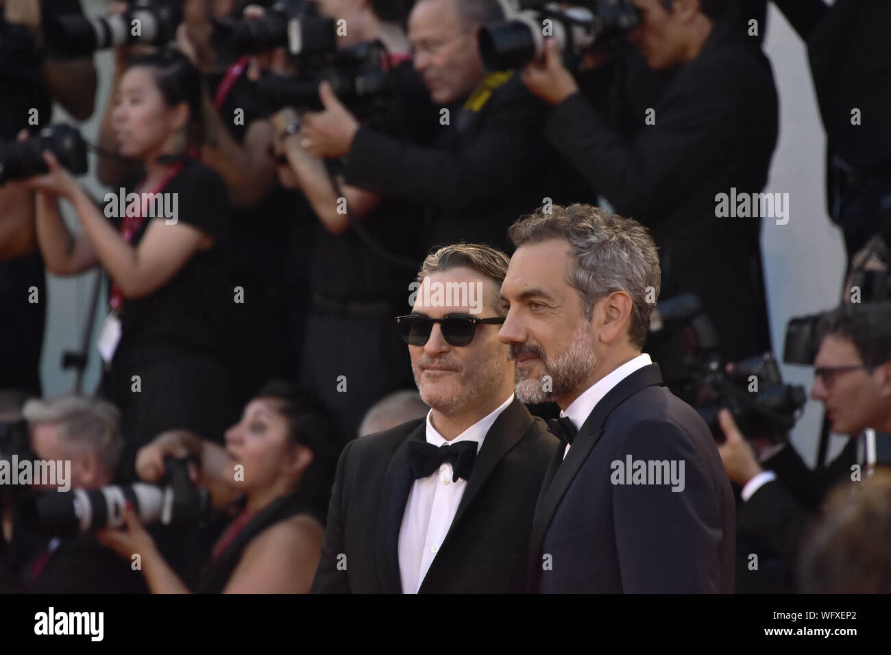 Joaquin phoenix todd phillips hi-res stock photography and images - Alamy