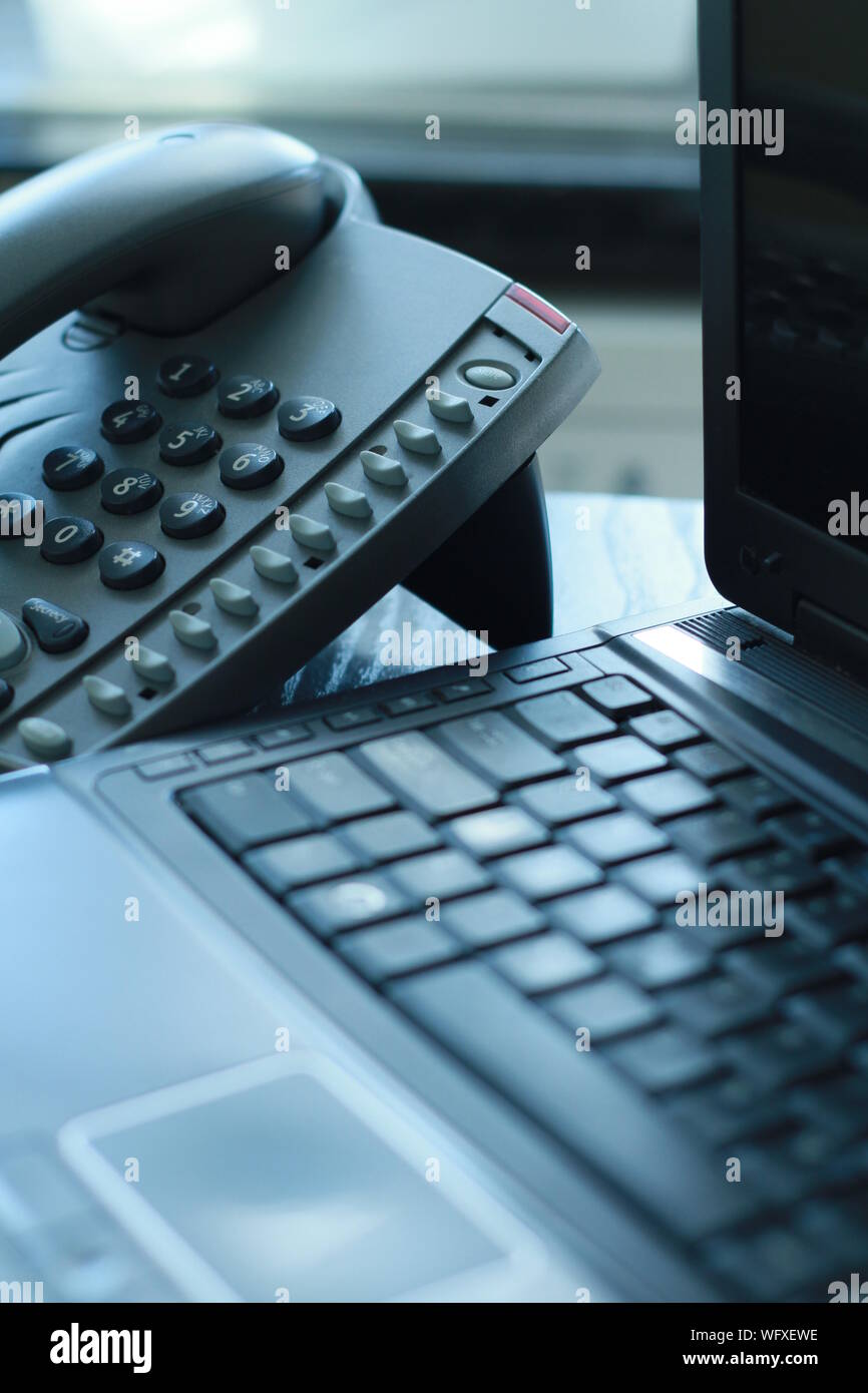 Telephone laptop hi-res stock photography and images - Alamy