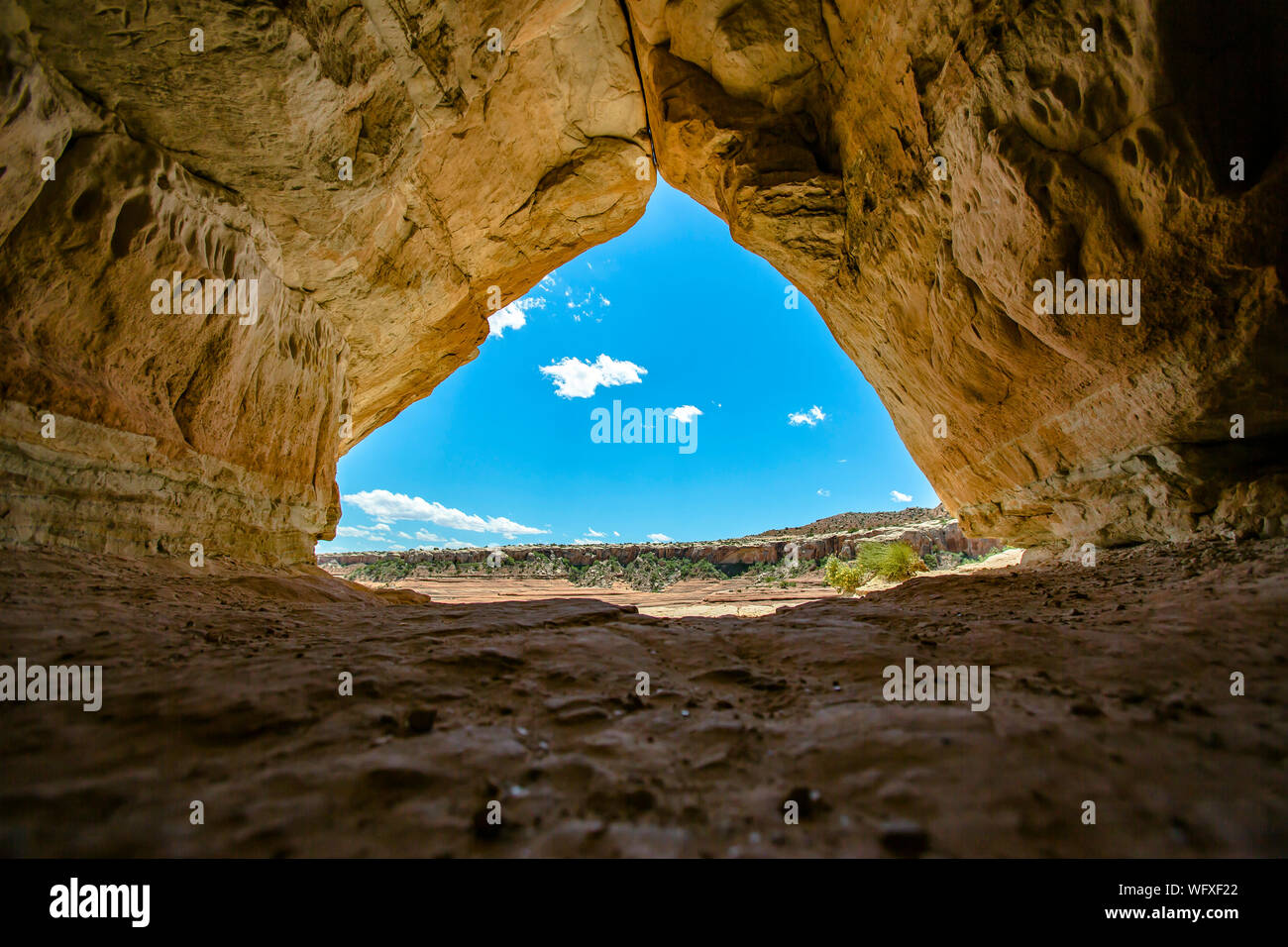 Cave desert hi-res stock photography and images - Alamy