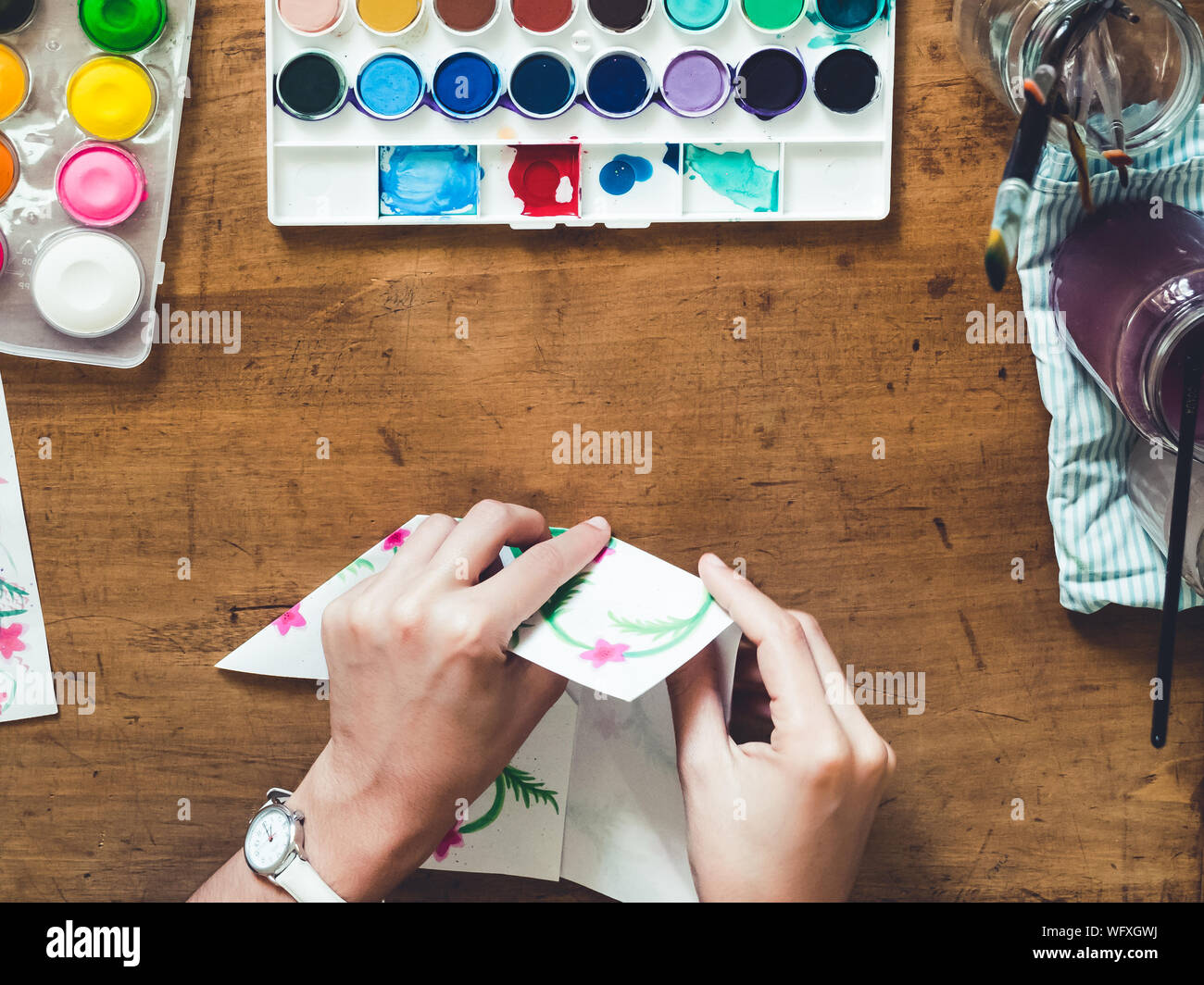 Finger folding hi-res stock photography and images - Alamy