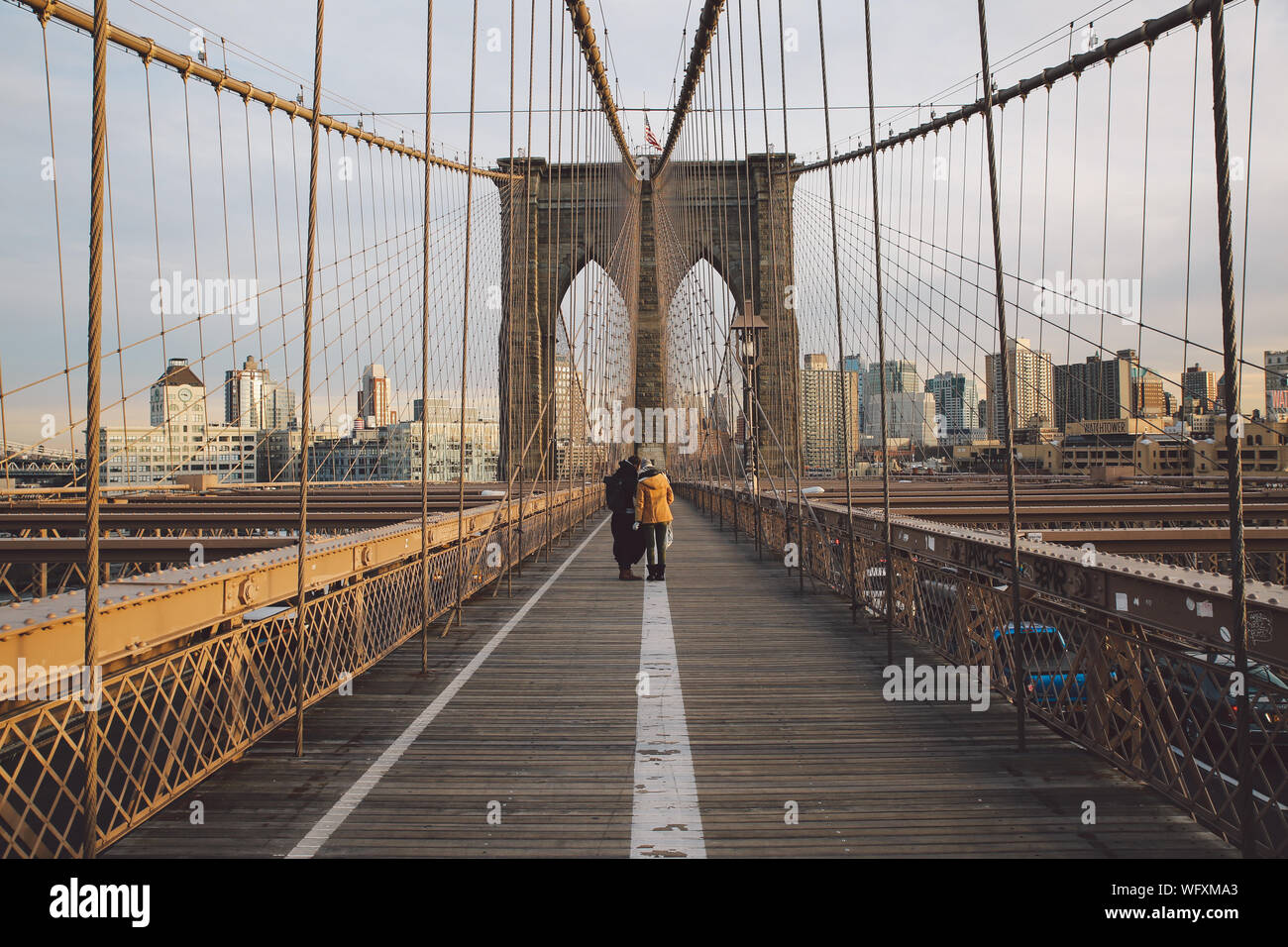 Brooklyn bridge full view hi-res stock photography and images - Alamy