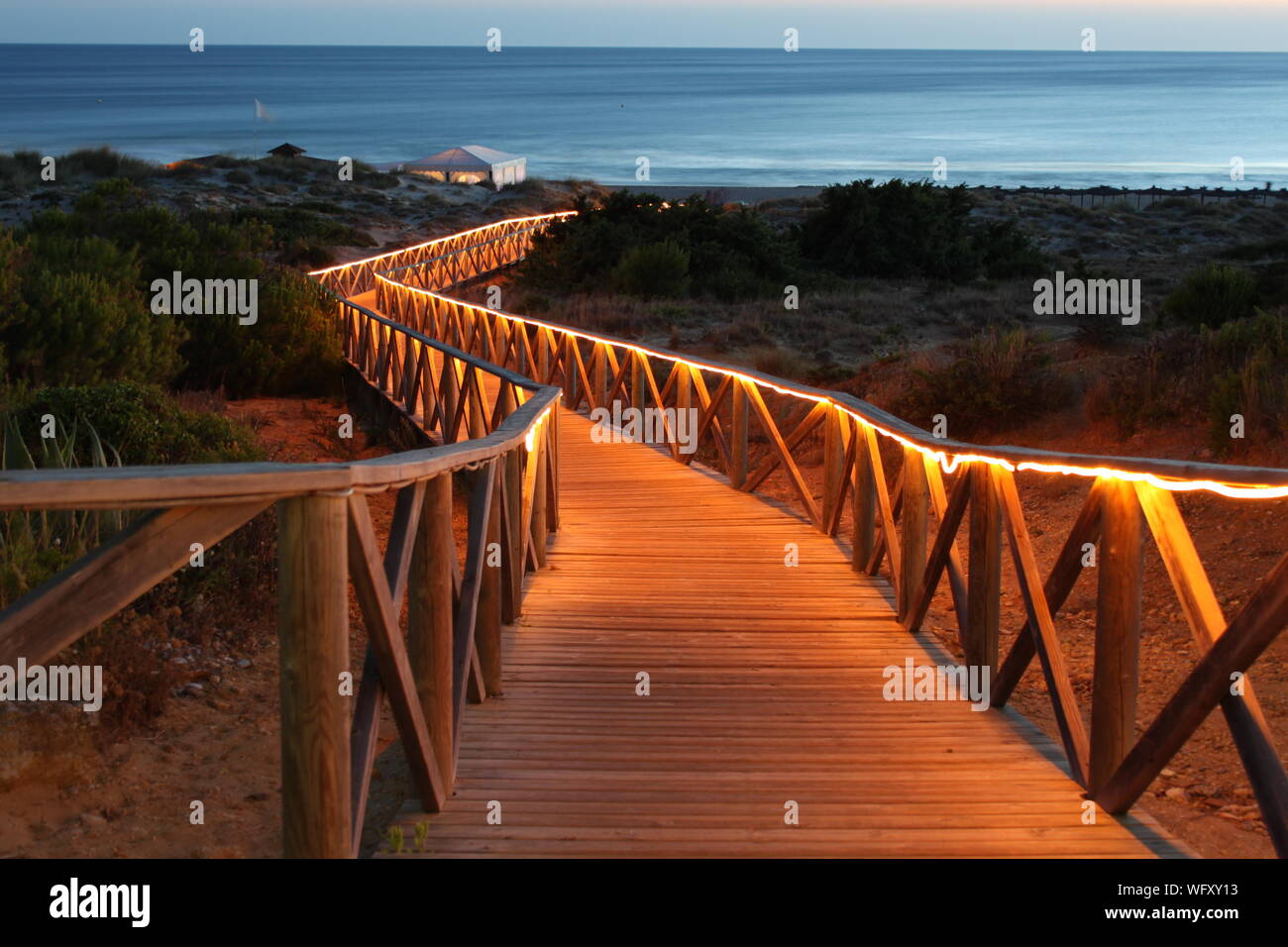 Empty dusk beach hi-res stock photography and images - Alamy