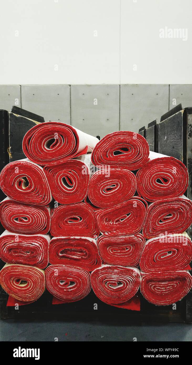 Roll up carpet hi-res stock photography and images - Alamy