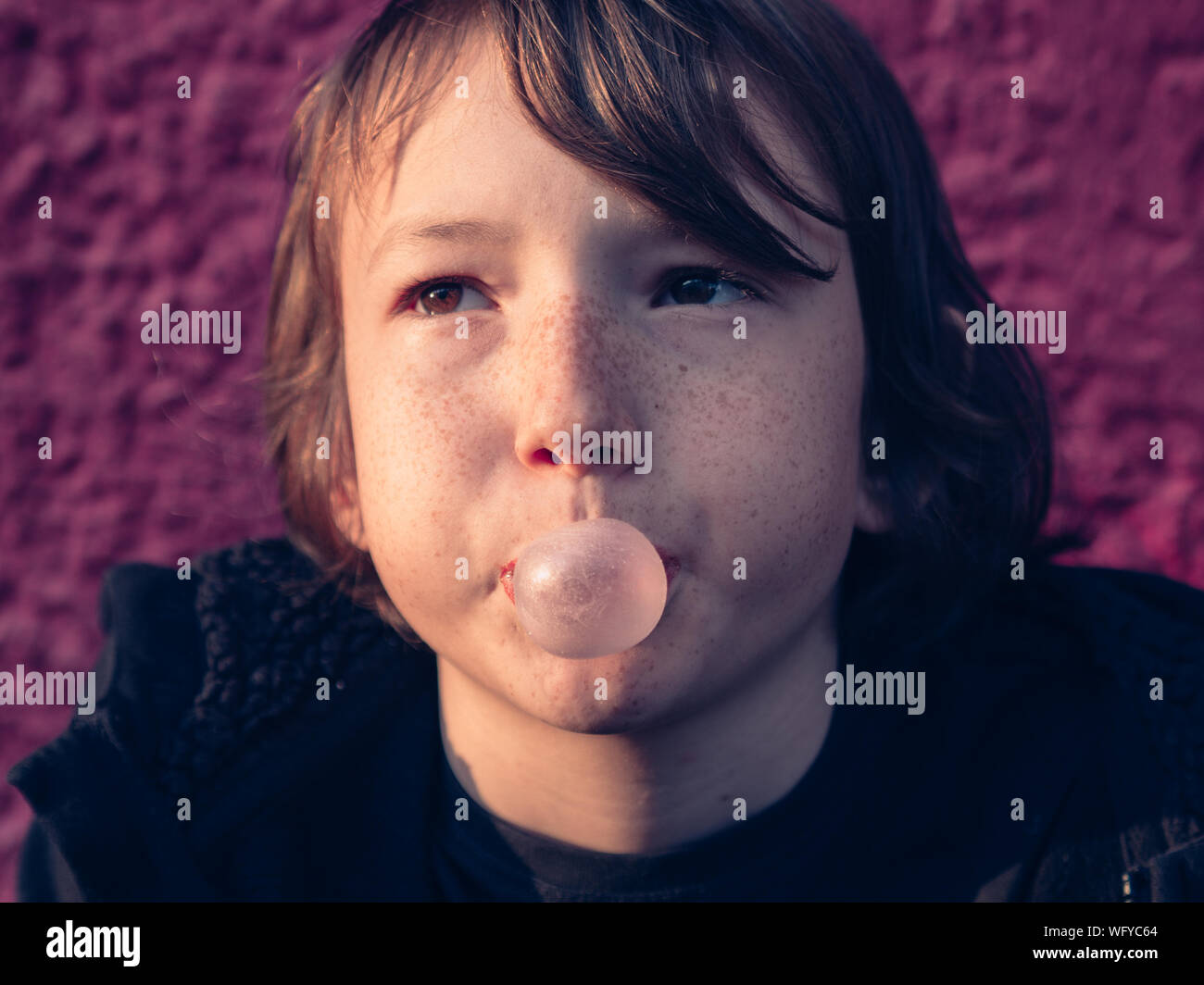 Child chewing gum hi-res stock photography and images - Alamy