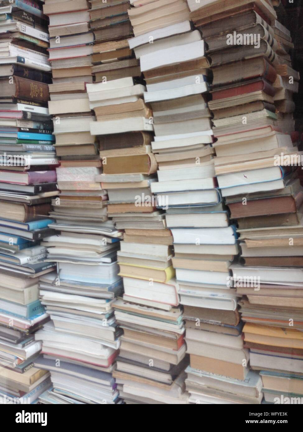 Full order book hi-res stock photography and images - Alamy