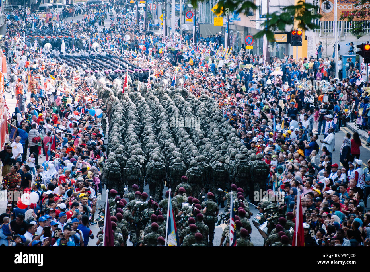 Marching crowd hi-res stock photography and images - Alamy