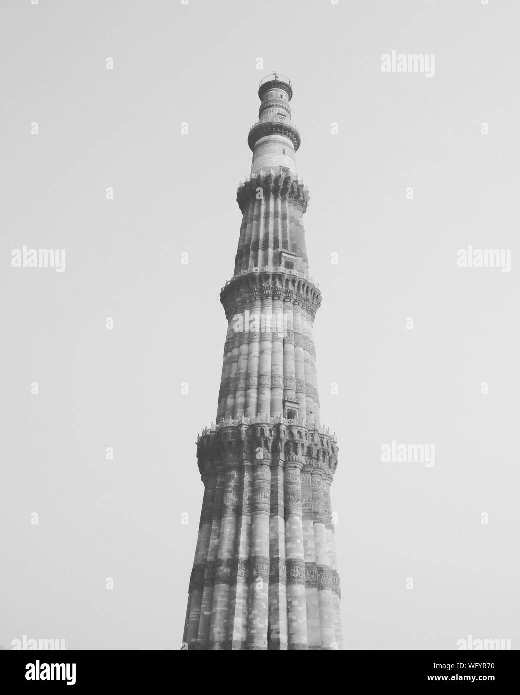 Qutub minar Black and White Stock Photos & Images - Alamy