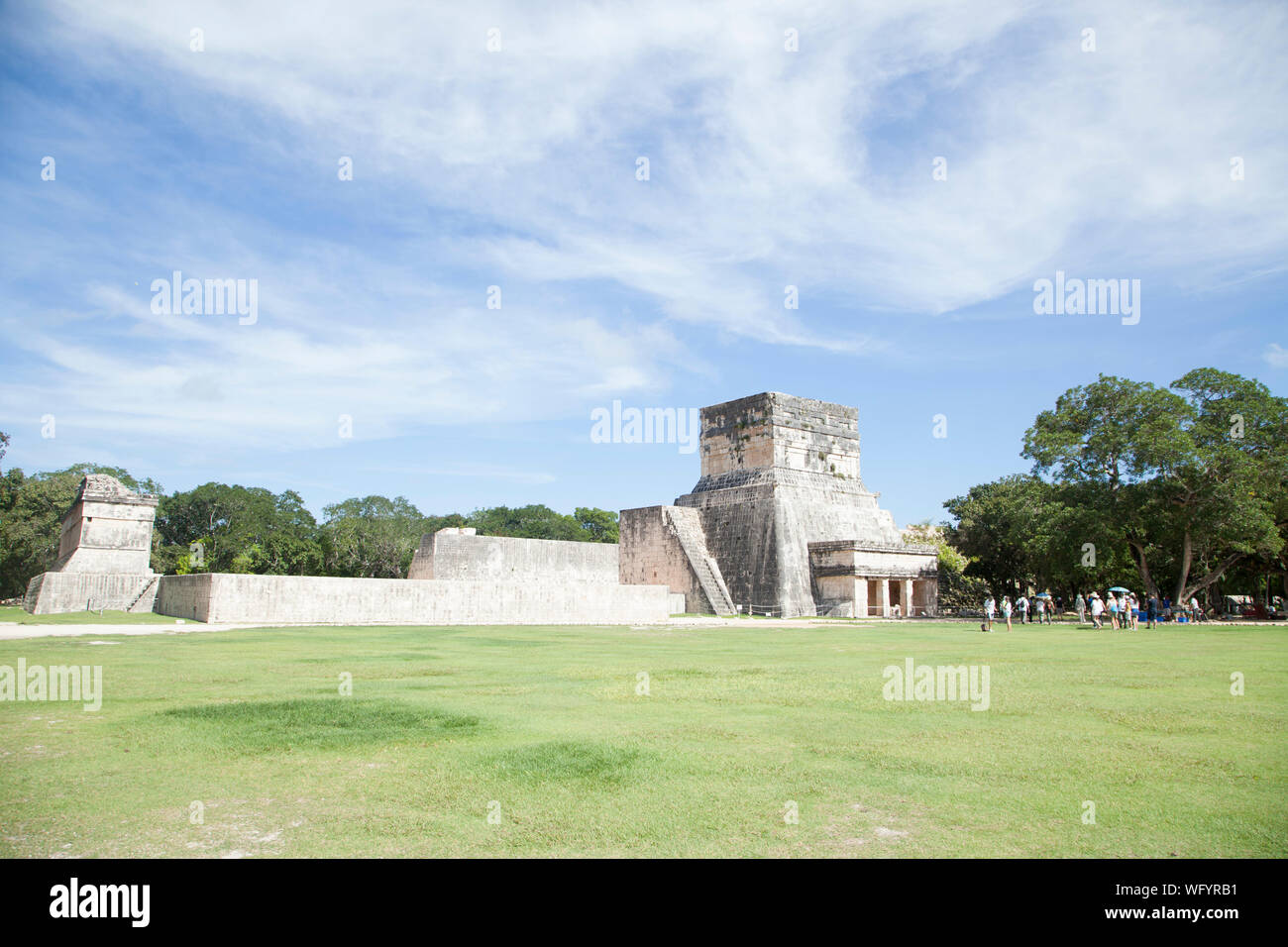 Lawn triangle hi-res stock photography and images - Alamy